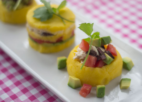 Causa limeña, vegetariana y no vegetariana - Olga Sofia Perez